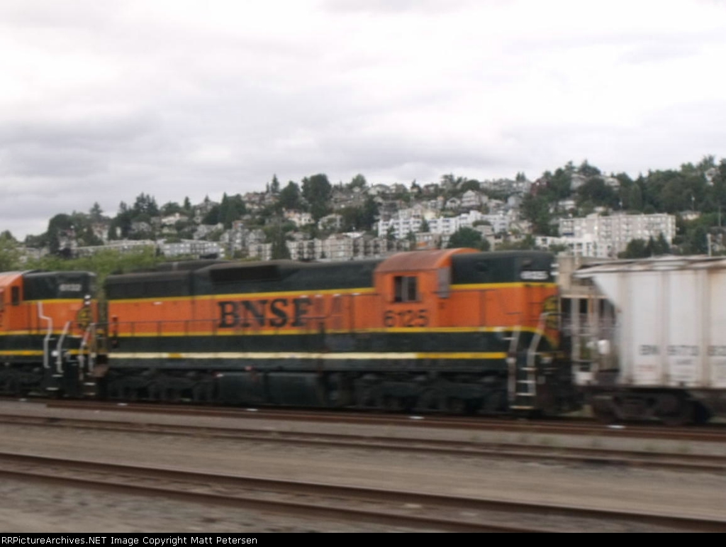 BNSF 6125